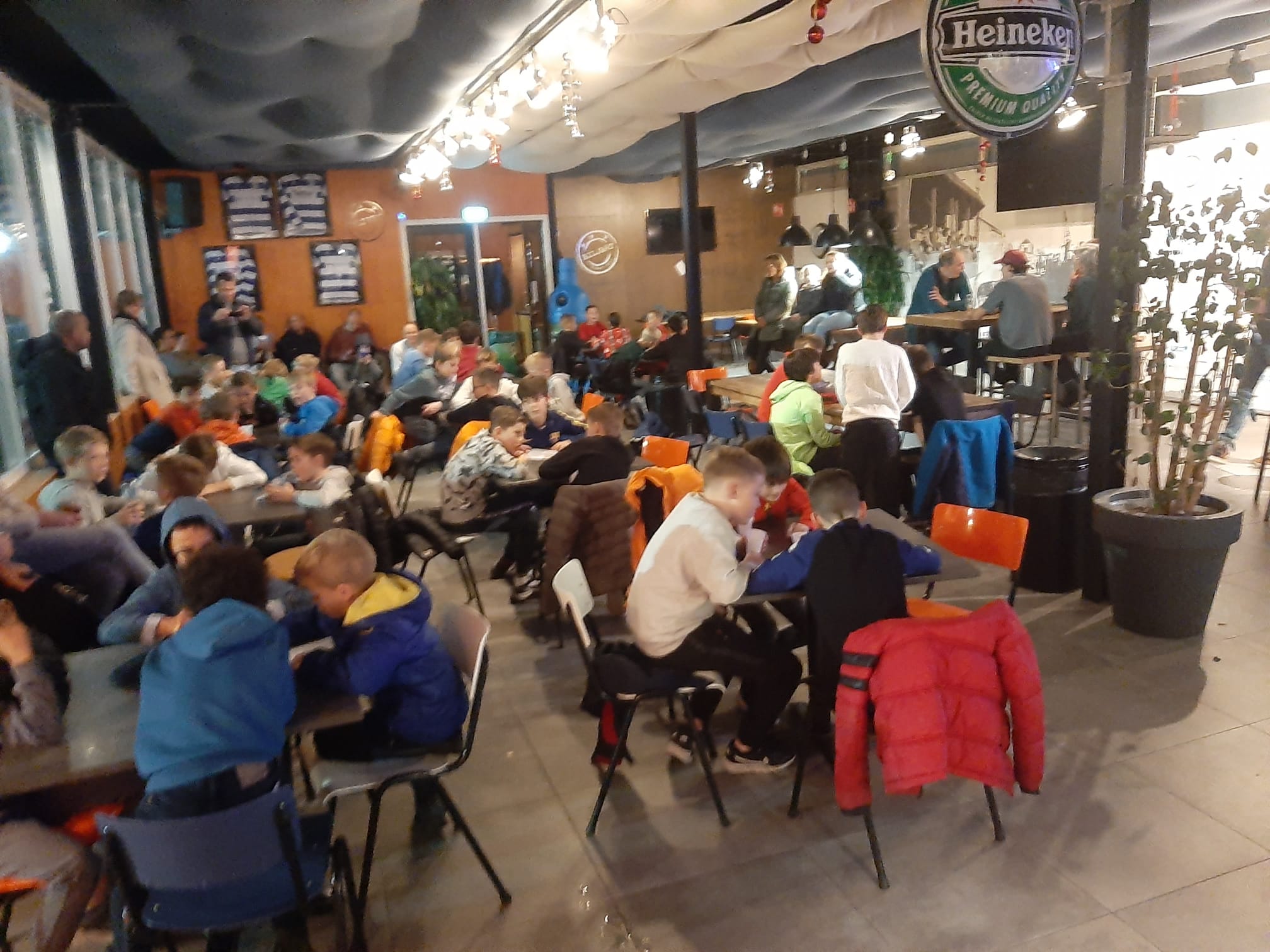 Primeur Pubquiz JO11 & JO13 erg leuk - Oliveo